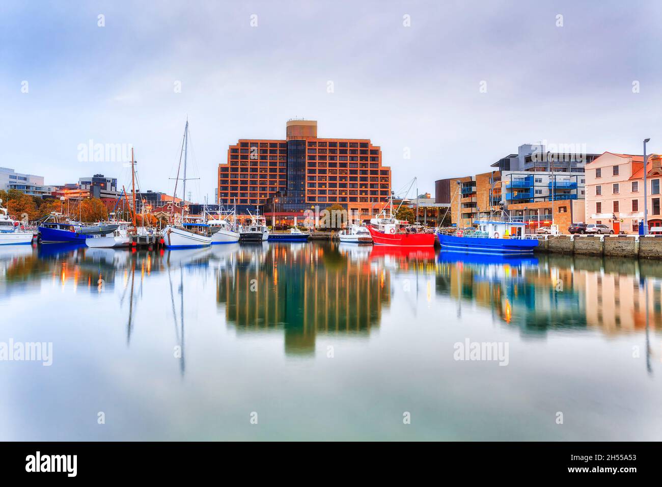 Hobart port tower Banque de photographies et d’images à haute ...