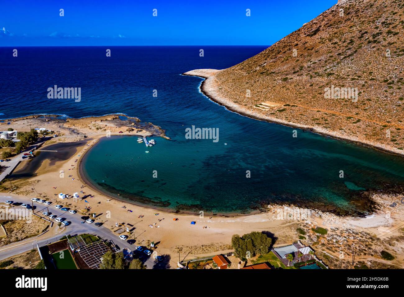 Stavros Beach auf Kreta aus der Luft | vue aérienne de Stavros Beach en ...