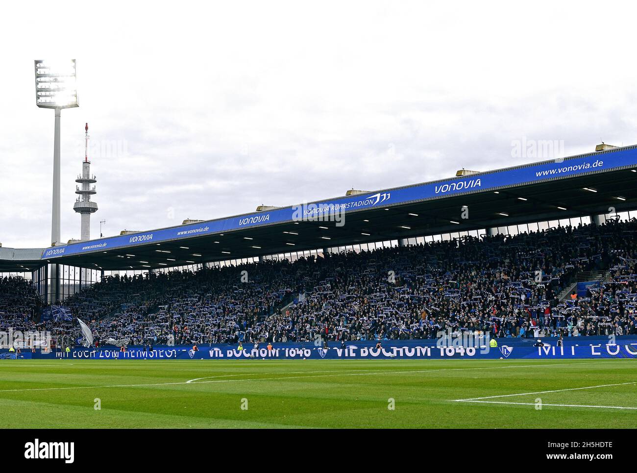 Floodlight stadium Banque d'image et photos - Alamy