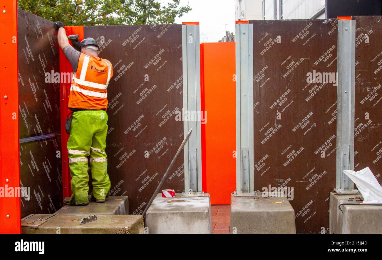 Entrepreneurs en revêtement de construction Topek Limited.Le Crystal ...