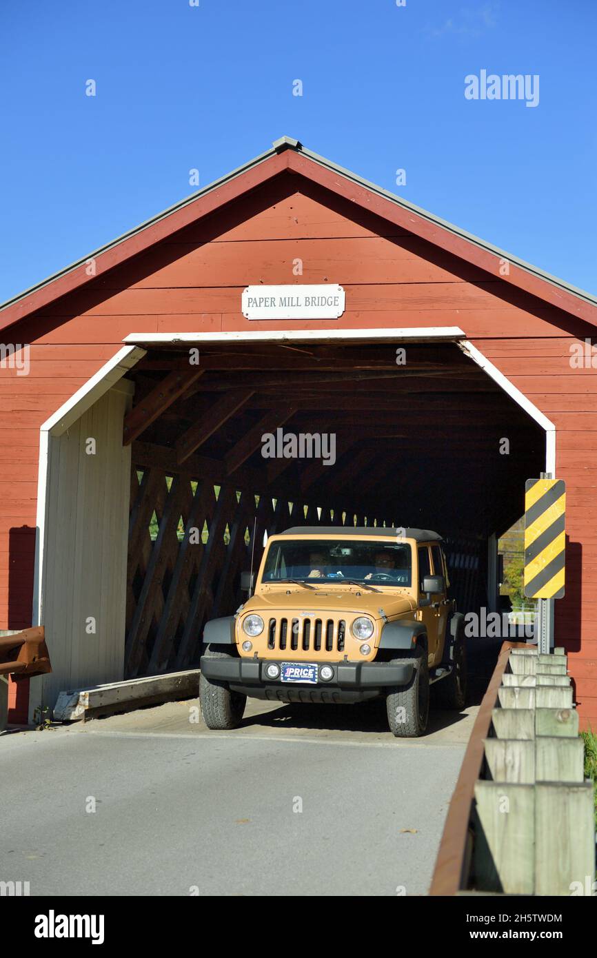 Pont des chutes bennington Banque de photographies et d’images à haute ...