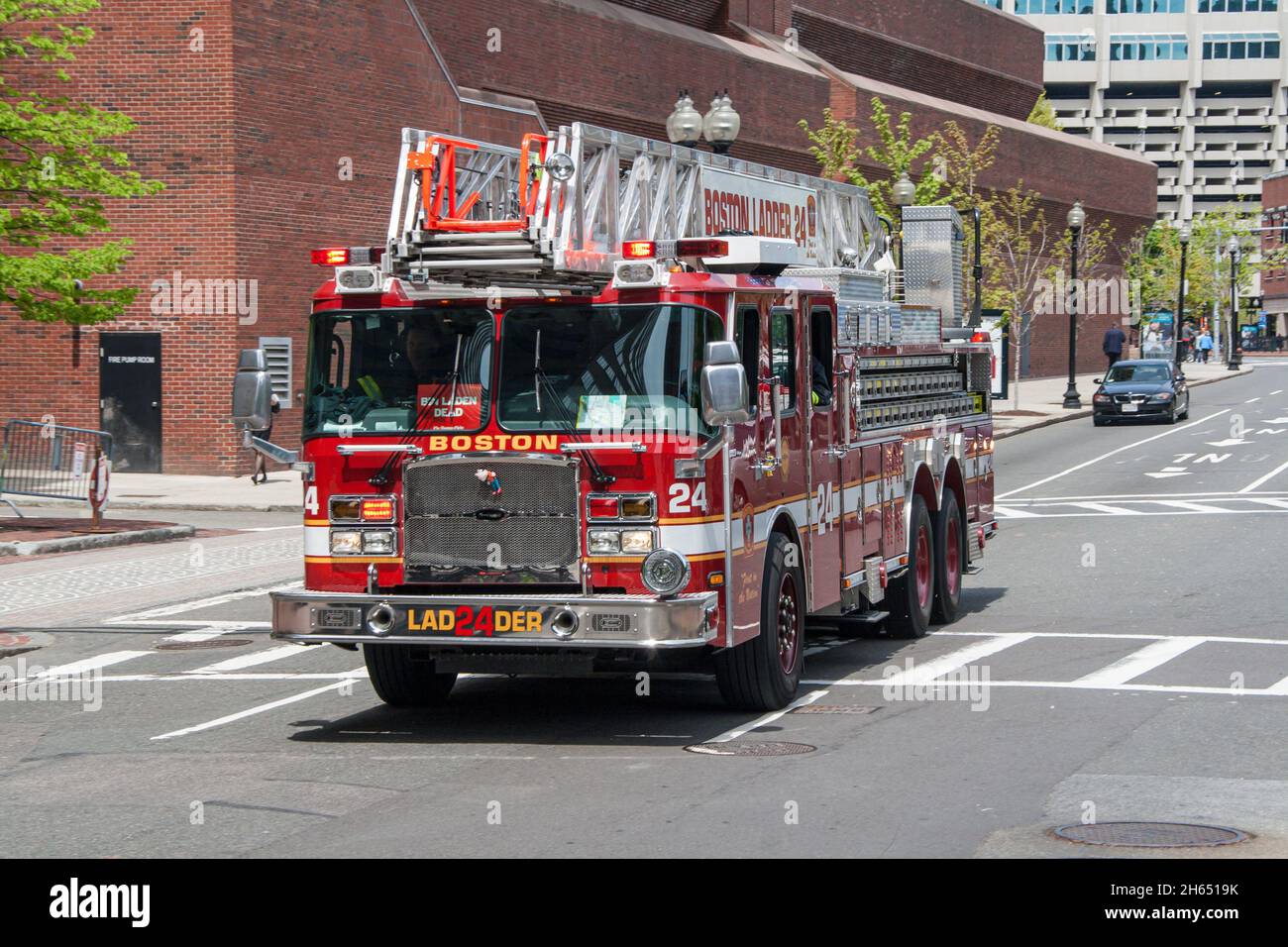 Pompier du service d'incendie de boston Banque de photographies et d ...