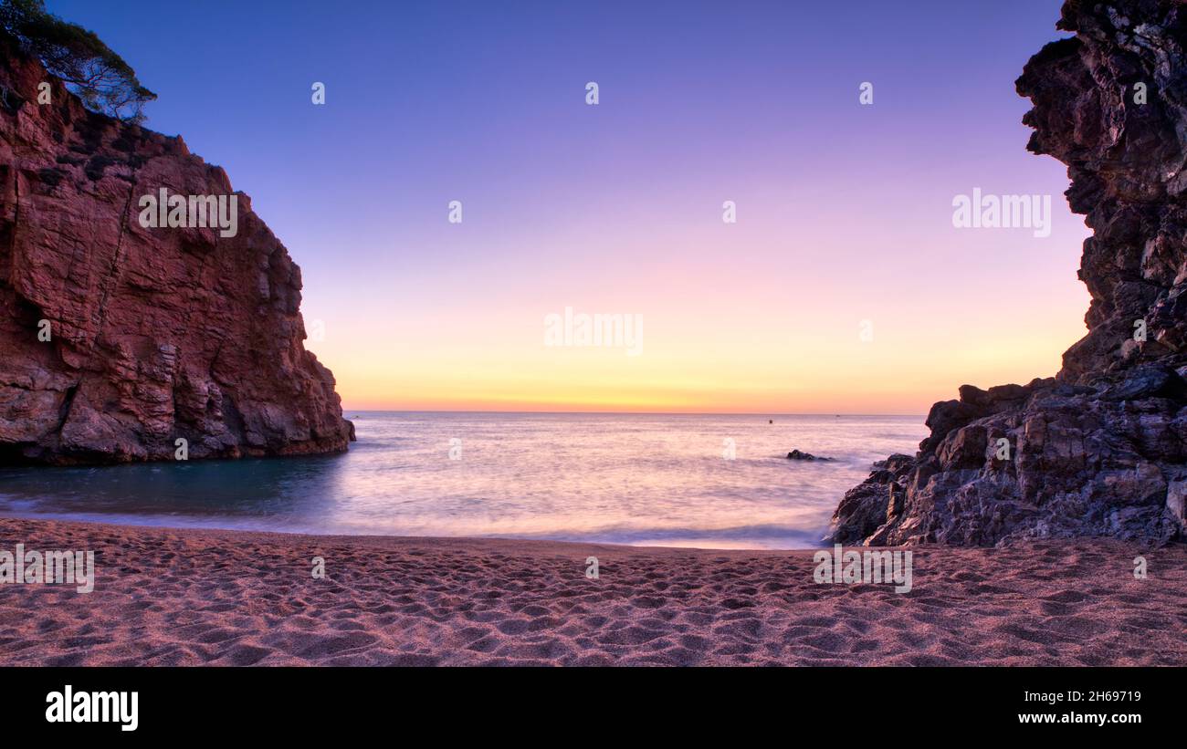 Plage de lilla roja Banque de photographies et d’images à haute ...