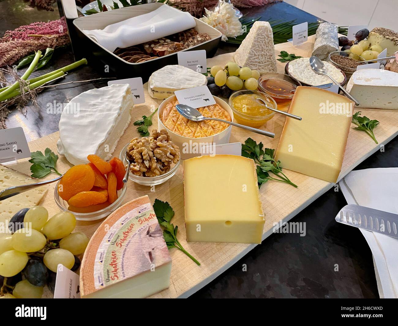 Fruits secs biologiques Banque de photographies et d’images à haute ...