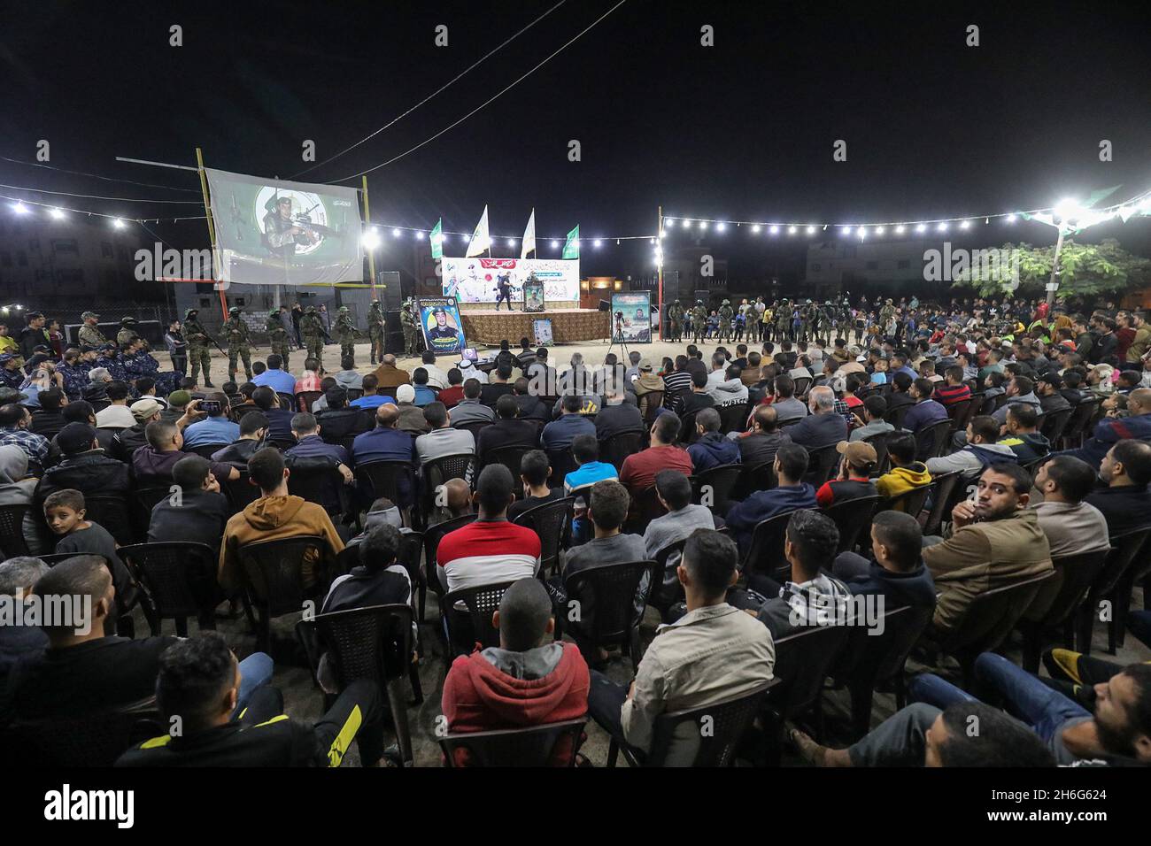 Les membres des Brigades Martyr Izz al-DIN al-Qassam participent à un ...