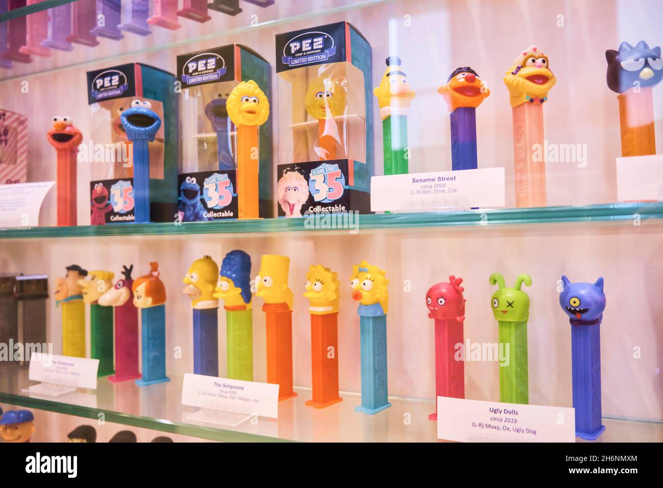 Sesame Street, Simpsons, Ugly Dolls, distributeurs Flintstones.À l ...