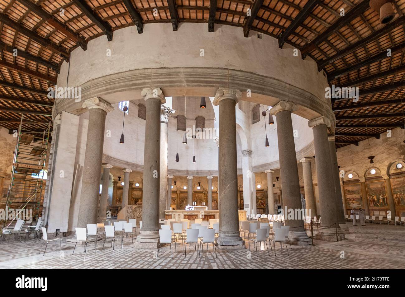 Basilica santa sabina Banque de photographies et d’images à haute ...
