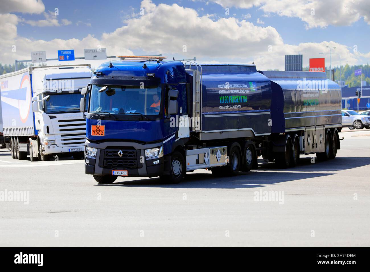 Camions renault t Banque de photographies et d’images à haute ...