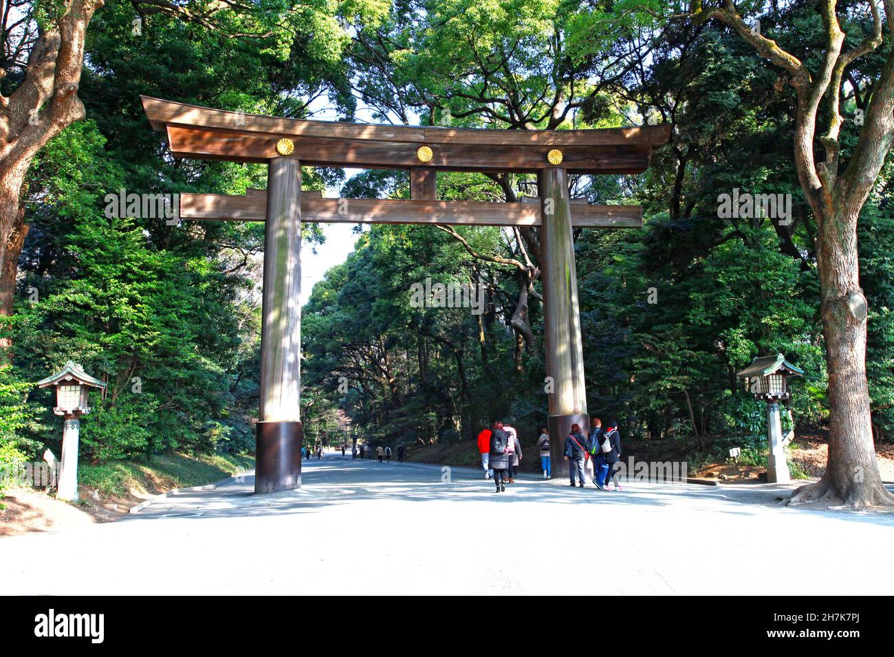 Porte du sanctuaire japonais Banque de photographies et d’images à ...