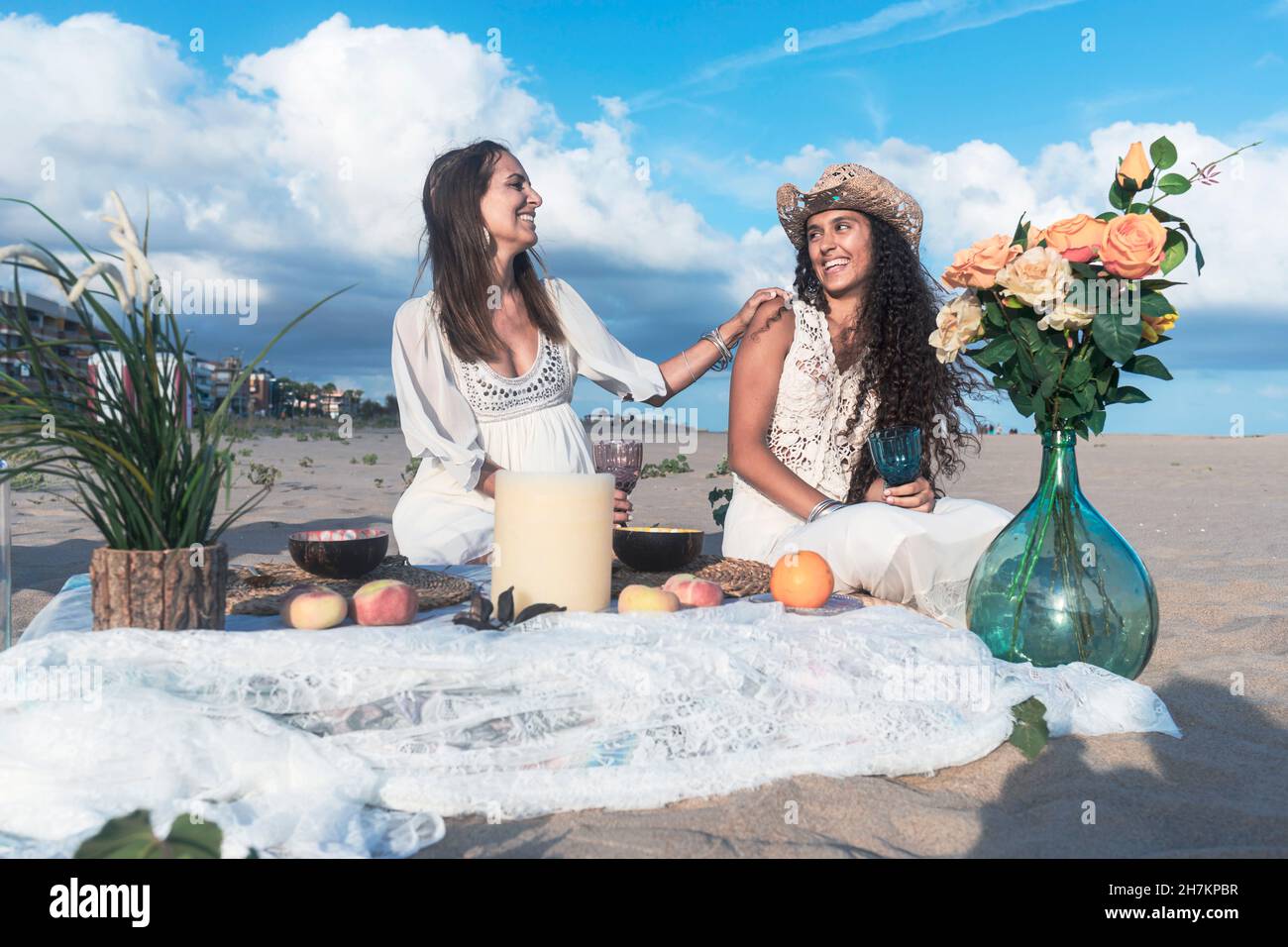 Plage de pique nique entre copines Banque de photographies et d’images ...