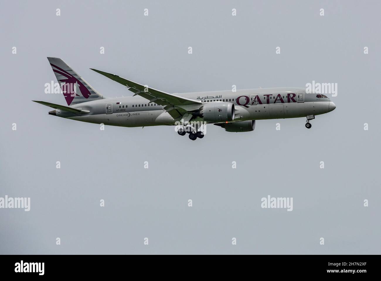 Qatar airways avion Banque de photographies et d’images à haute ...