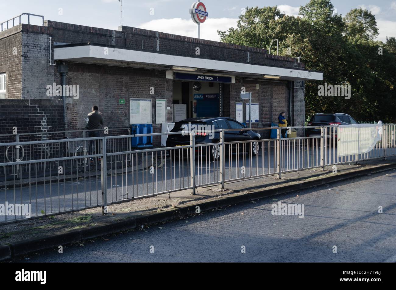 Station d'upney Banque de photographies et d’images à haute résolution ...
