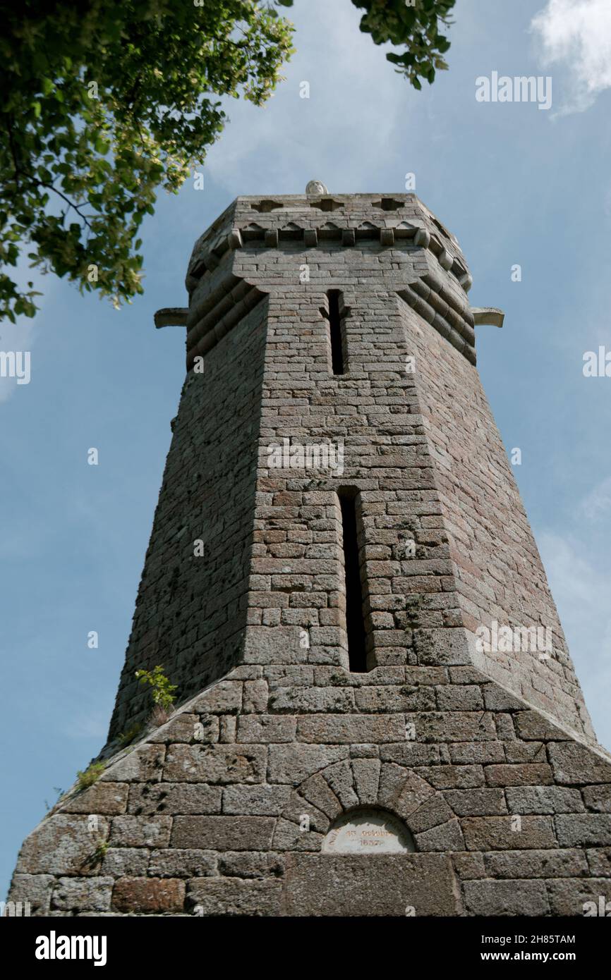 Tour au sommet du Mont-Dol, Dol-de-Bretagne, Bretagne, France Photo ...