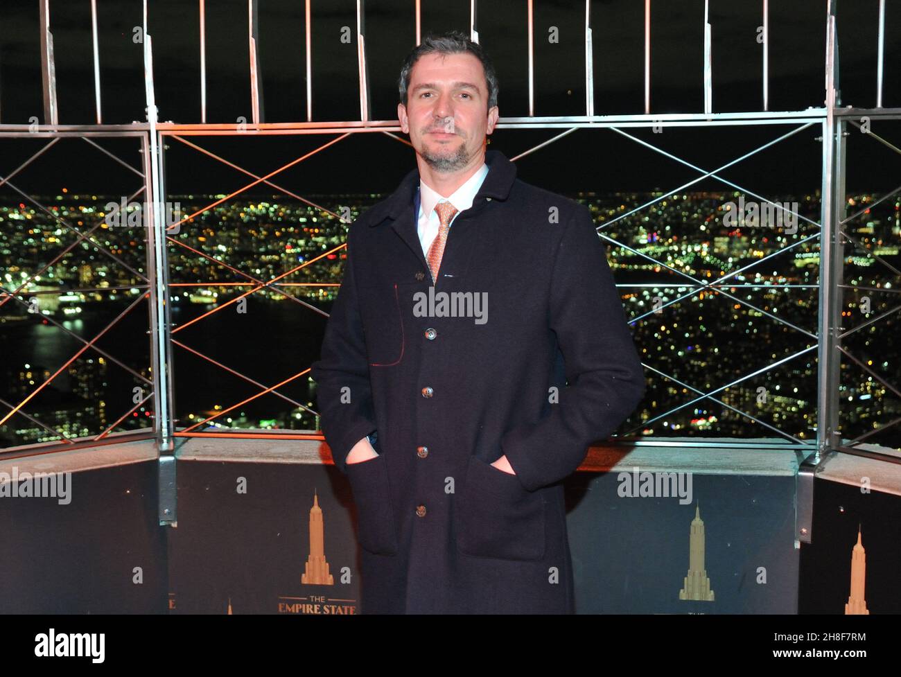 Jérémie Robert, consul général de France à New York, assiste à la ...