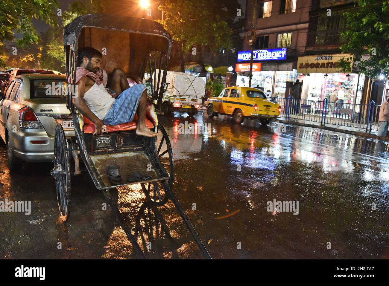 Les tireurs de pousse-pousse de Kolkata.La métropole dense est l'un des ...