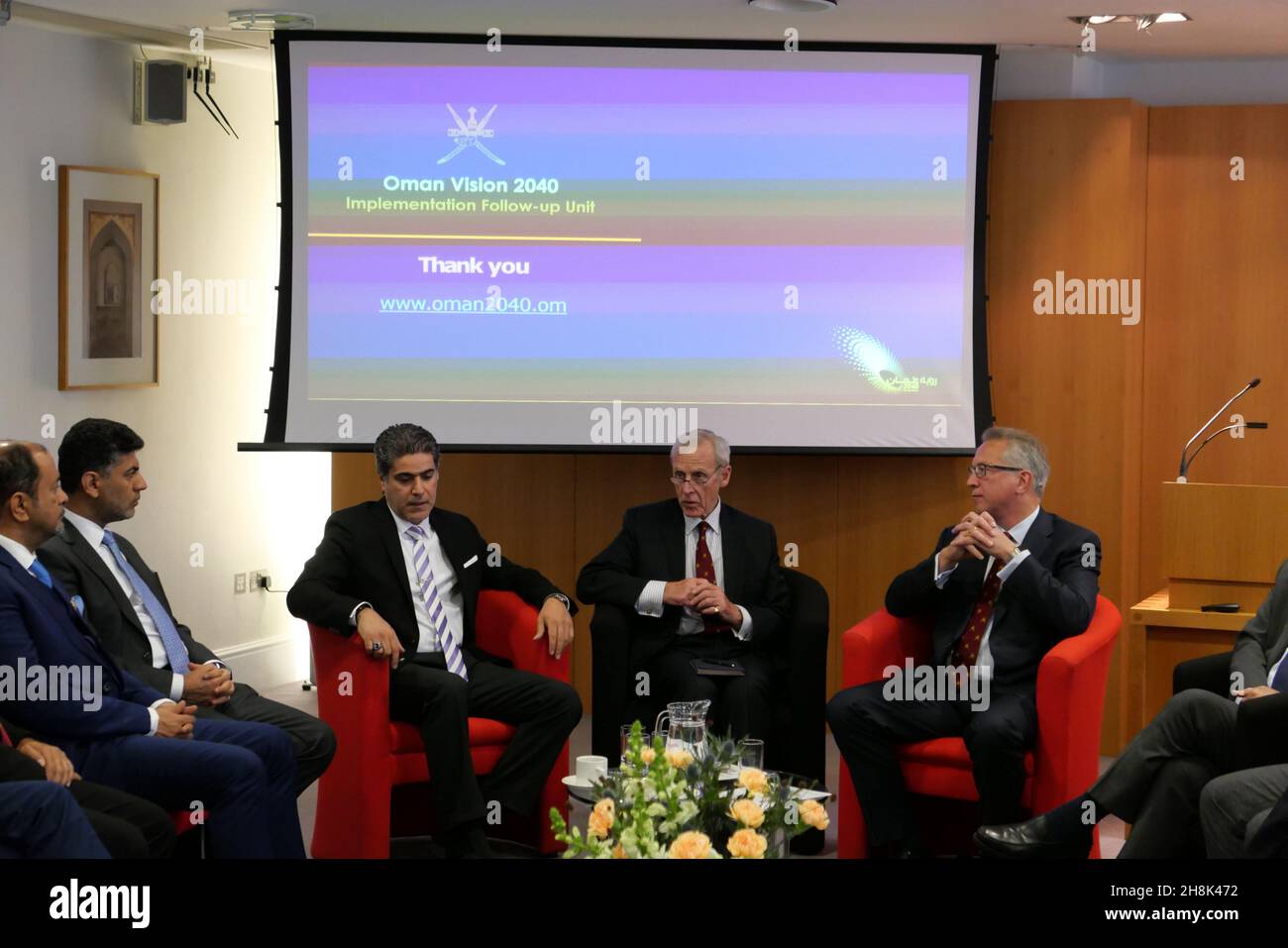 Le ministre a affirmé que le Sultanat d'Oman avance sur son programme ...