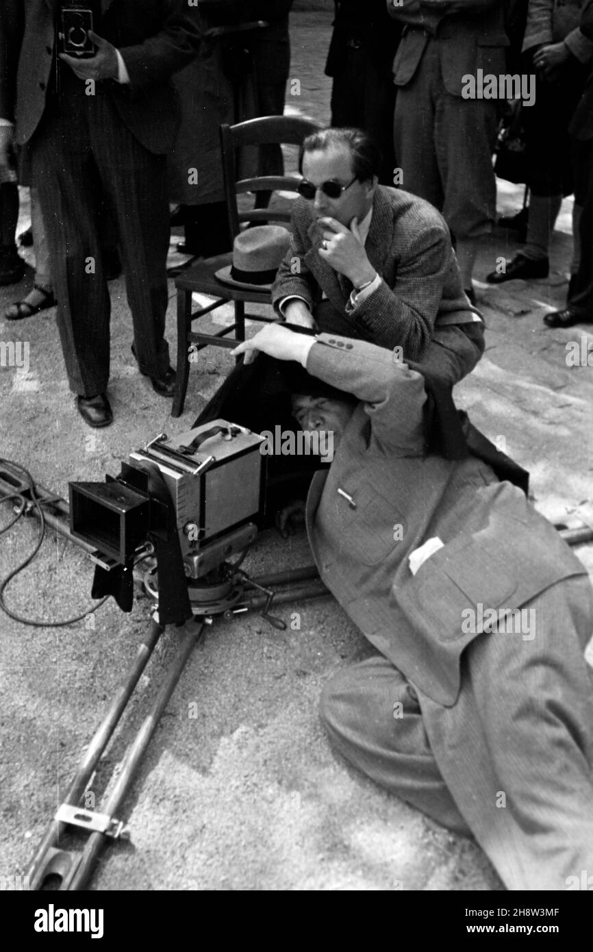 Kameramann Reimar Kuntze und Regisseur Carl Froelich am set zu ...