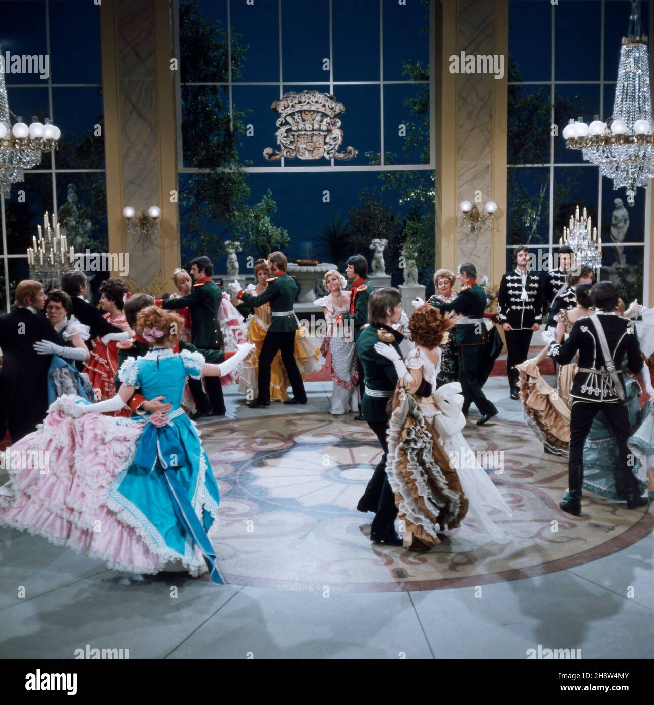 Der Letzte Walzer, Operette von Oscar Strauss, ZDF Fernsehverfilmung ...