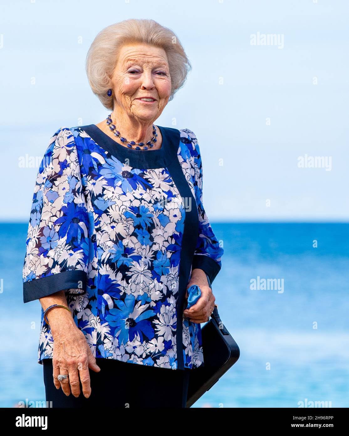 La princesse Beatrix des pays-Bas a été testée positive pour COVID-19 ...