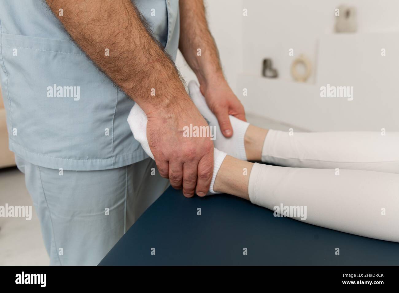 Douleur Au Mollet Humain Banque d'image et photos - Page 2 - Alamy