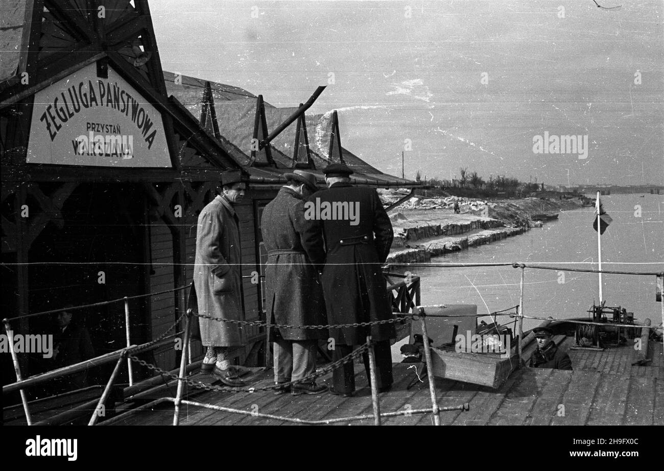 Przystan warszawa zeglugi panstwowej Banque d'images noir et blanc - Alamy