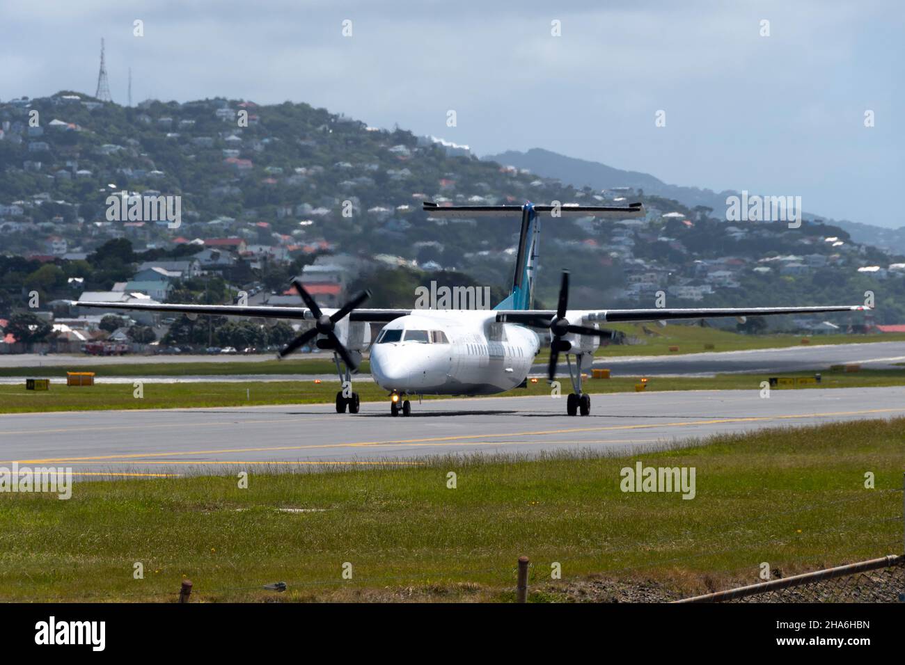 Dash 8 q300 Banque de photographies et d’images à haute résolution - Alamy