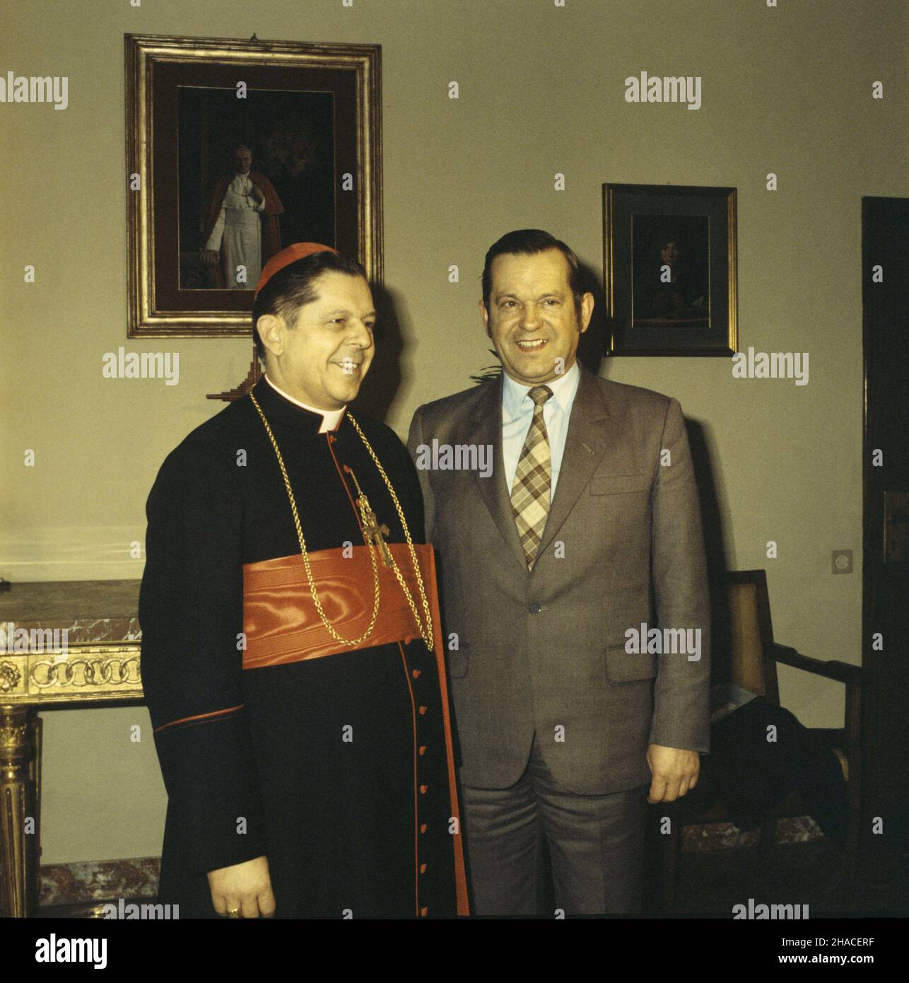 Godnosc kardynalska Banque de photographies et d’images à haute ...