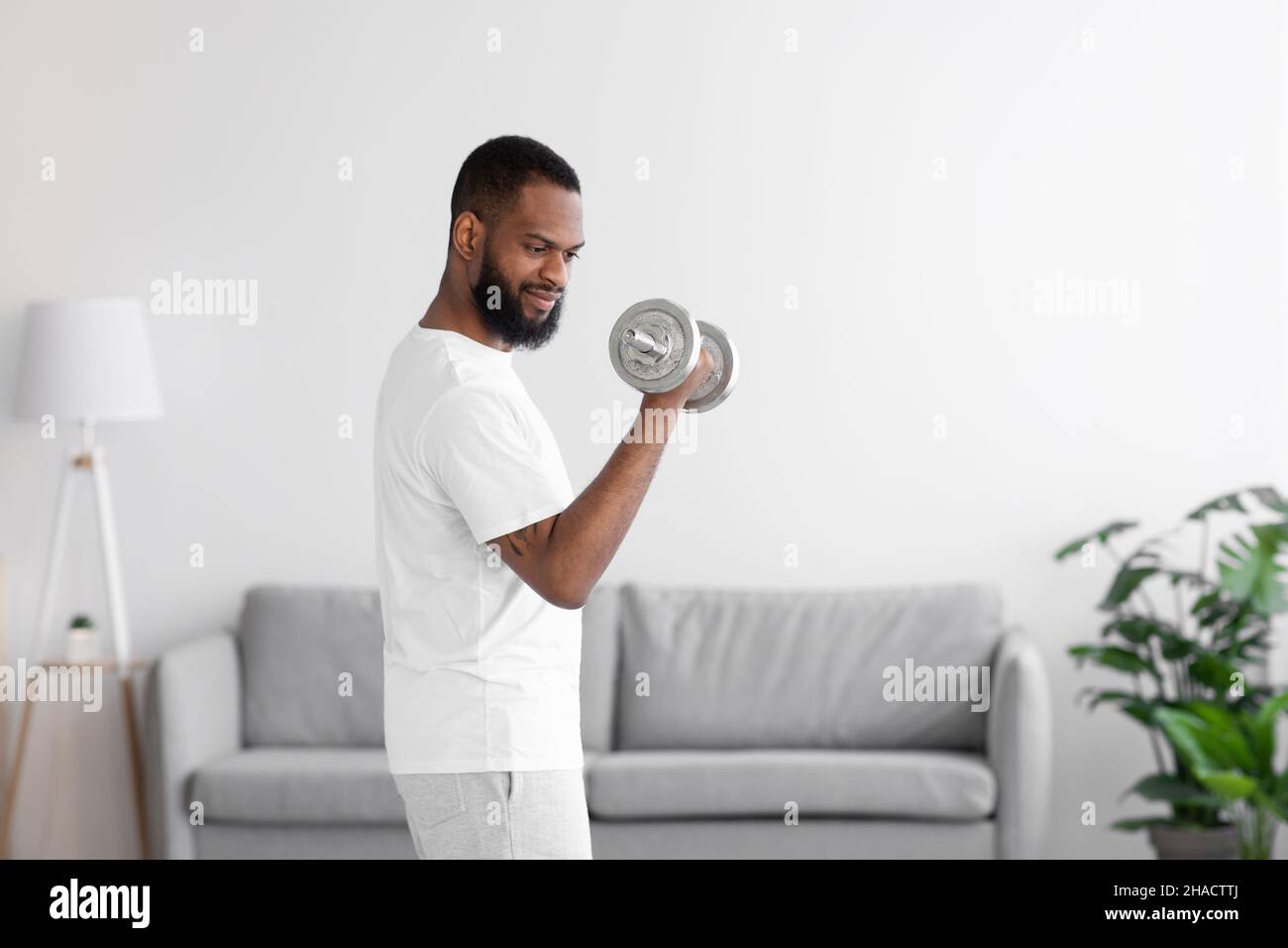 Habits blancs Banque de photographies et d’images à haute résolution ...