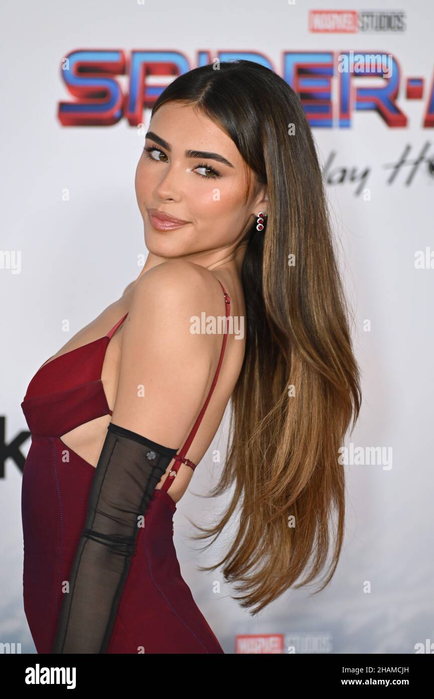 Madison beer spider man Banque de photographies et d’images à haute ...