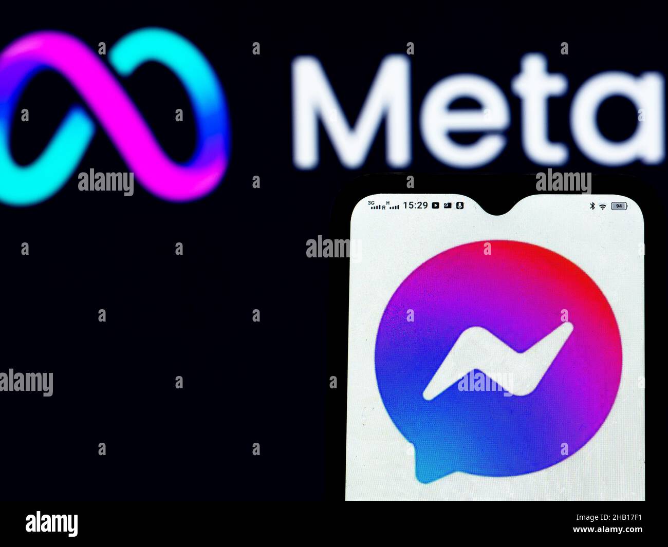 Dans cette illustration, un logo Facebook Messenger apparaît sur un ...