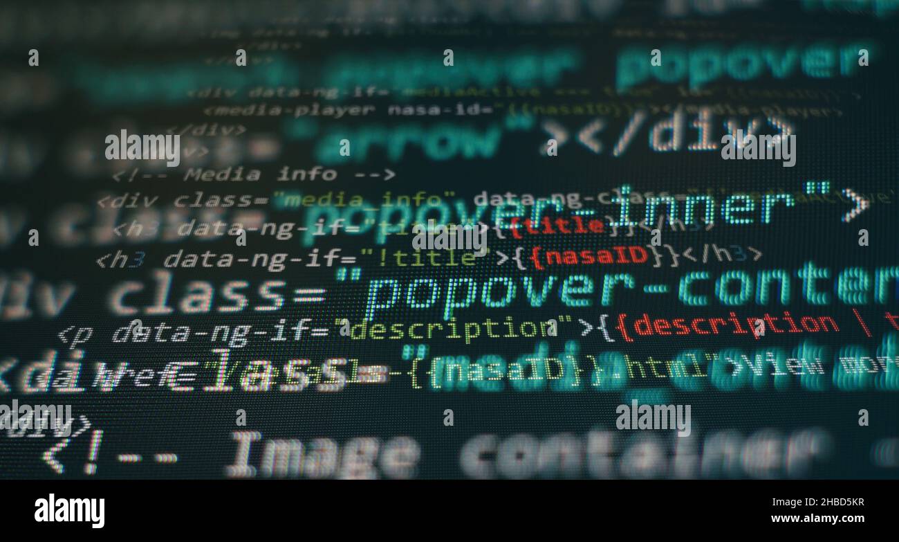 Écran de code de programmation du développeur logiciel.Temps de travail ...