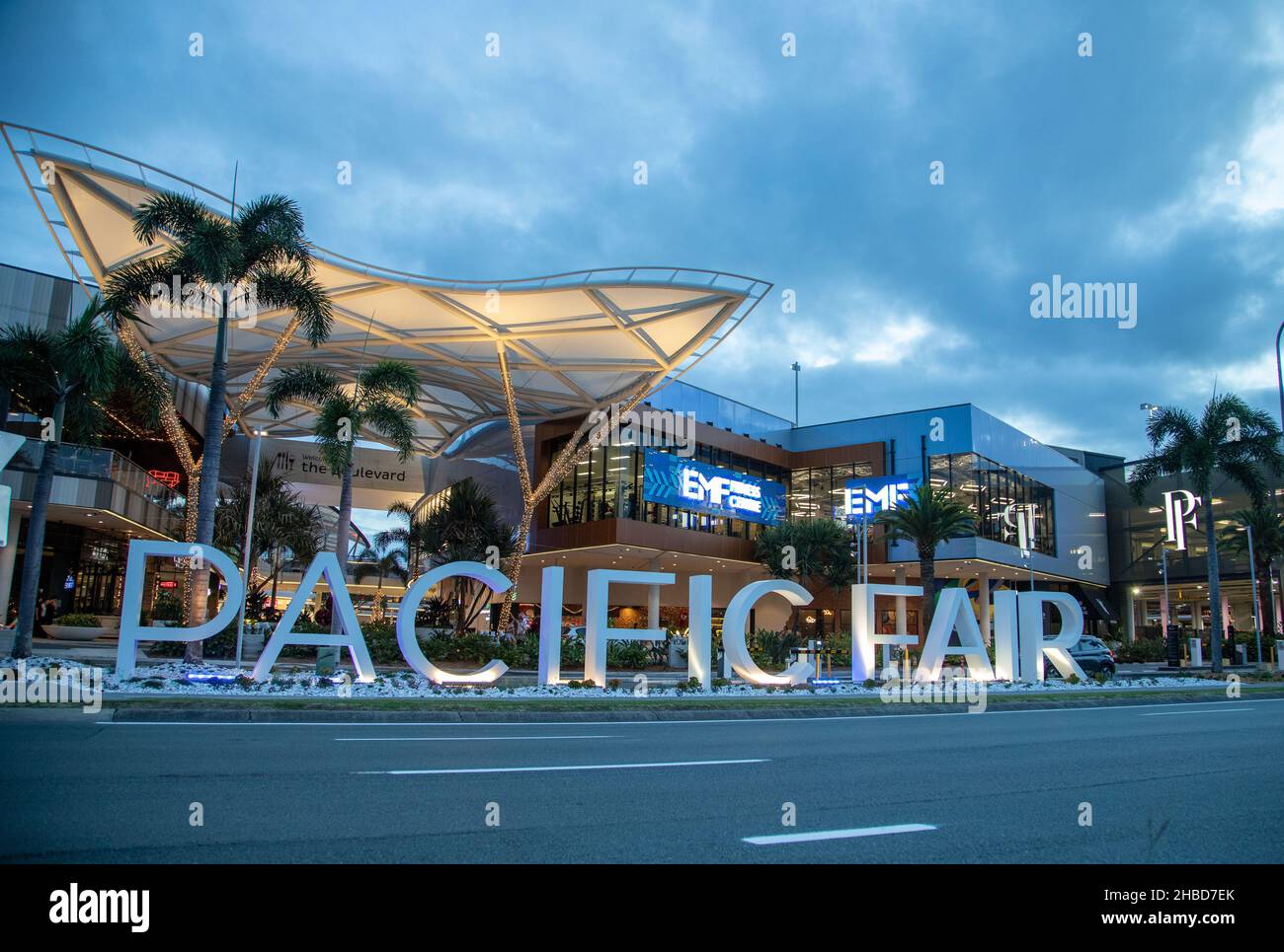 Pacific fair shopping centre Banque de photographies et d’images à ...