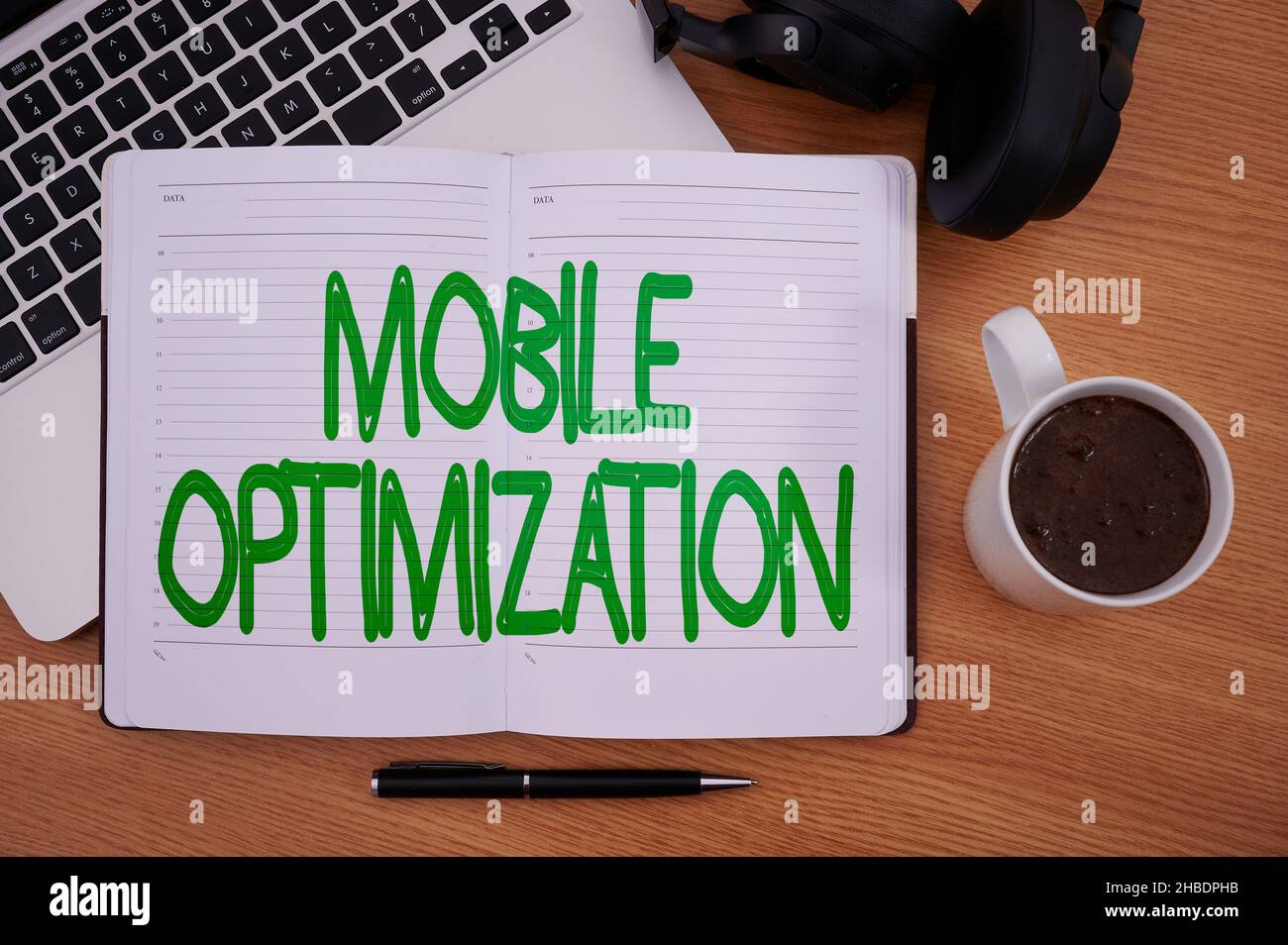 Signature manuscrite Mobile Optimization.Concept d'entreprise contenu ...