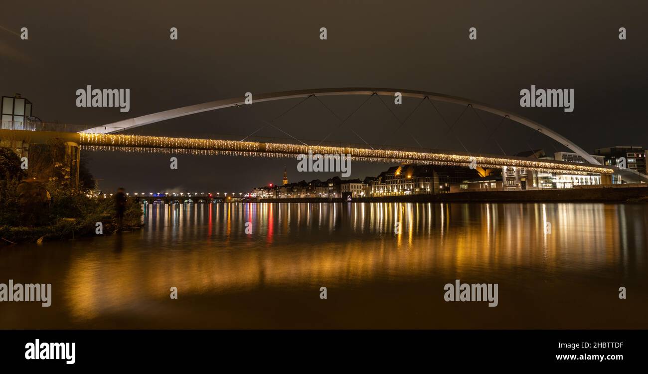 Le Hoge Brug (pont haut) un pont piétonnier dans le centre-ville de ...