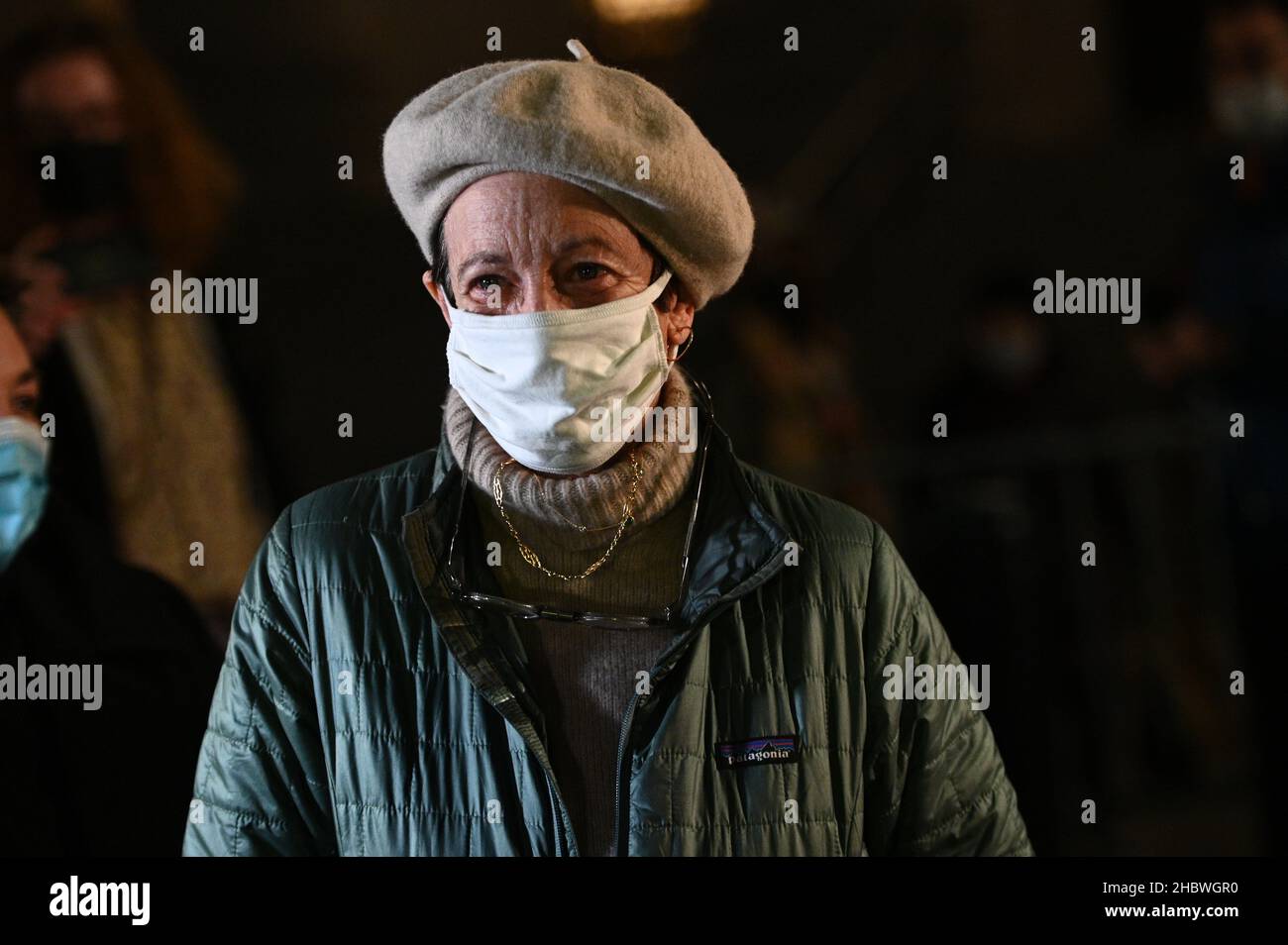 Isabel Maxwell quitte le palais de justice fédéral dans le district sud ...