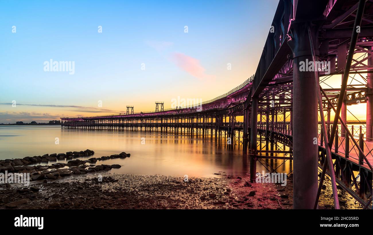 Muelle del rio tinto Banque de photographies et d’images à haute ...
