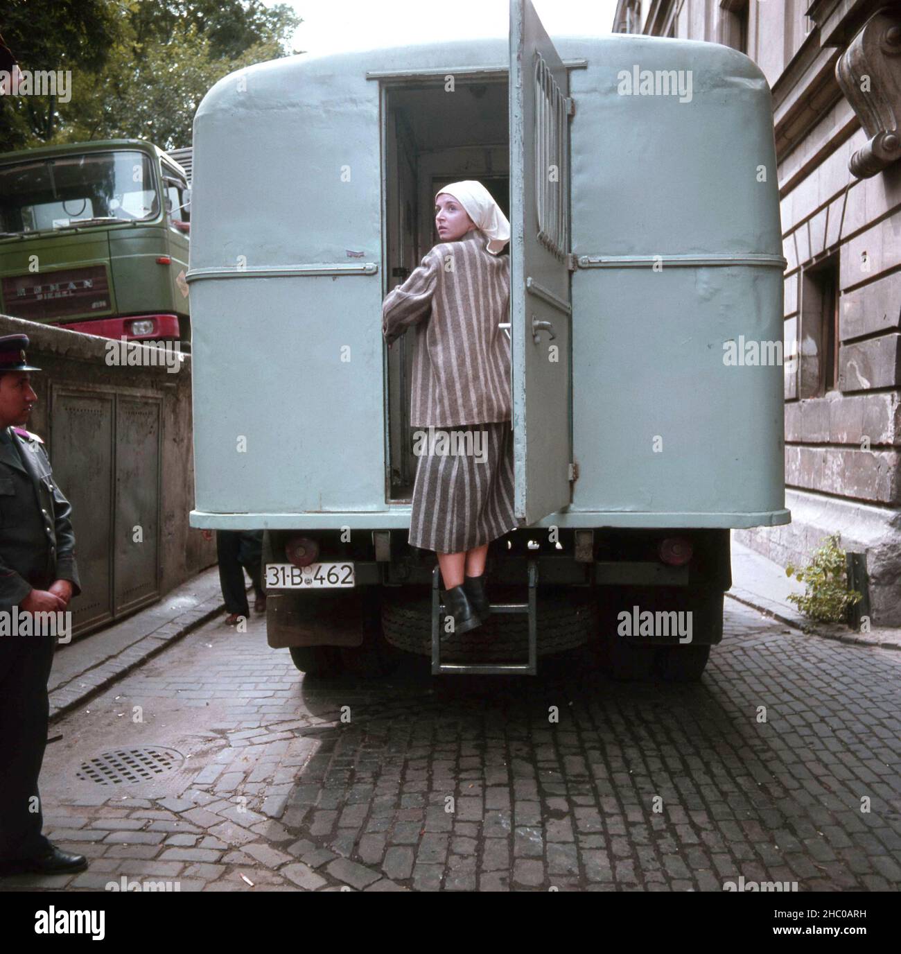 L'actrice roumaine Marioara Sterian lors du tournage du film 'Cine ...