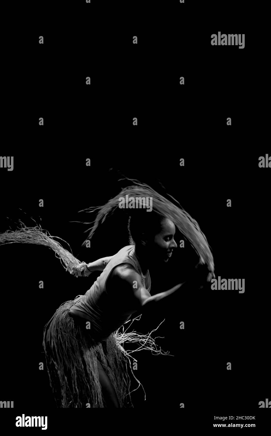 Danseuse contemporaine Banque de photographies et d’images à haute ...