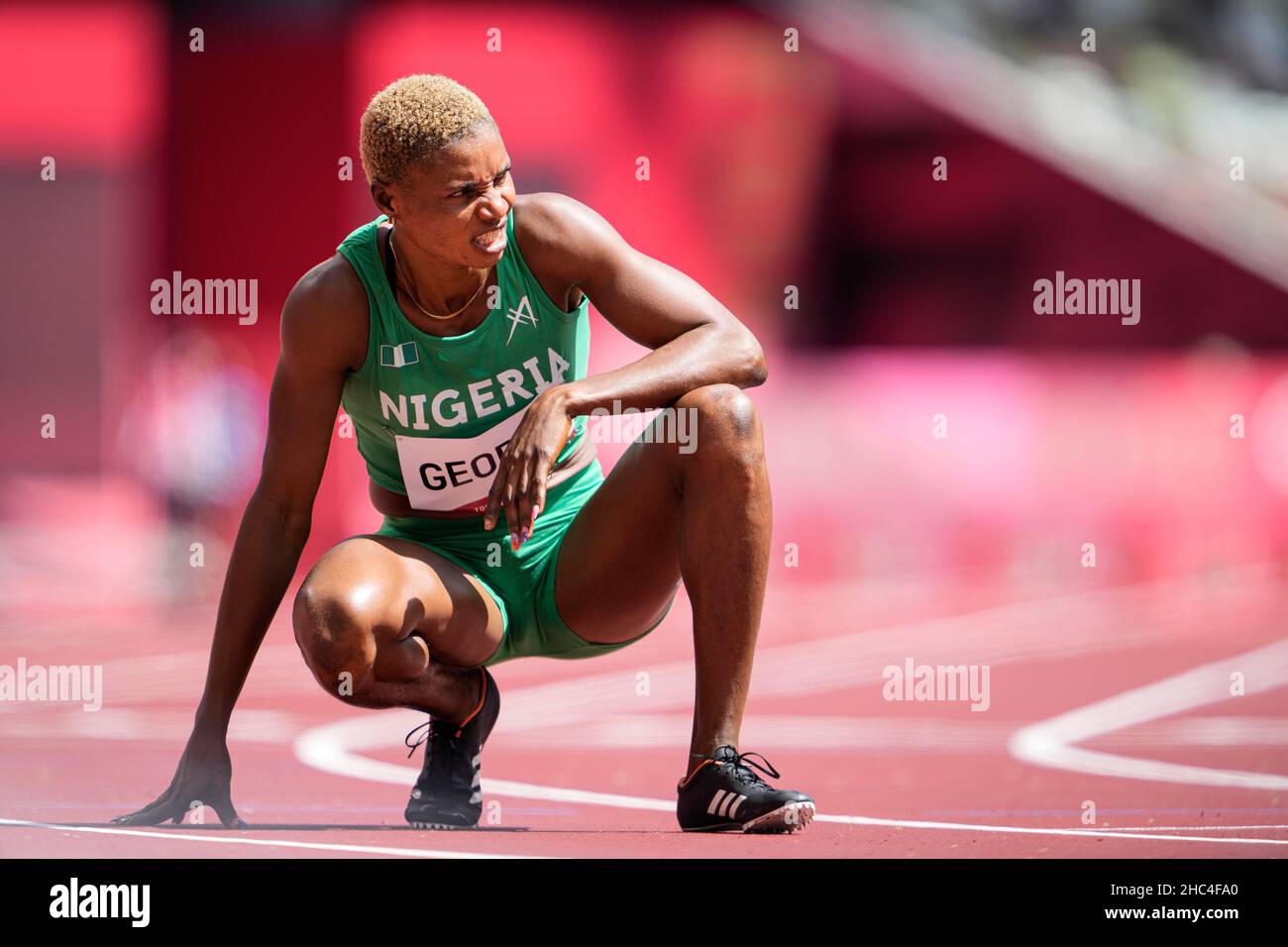 Patience ikon George participant à la demi-finale des 400 mètres des ...