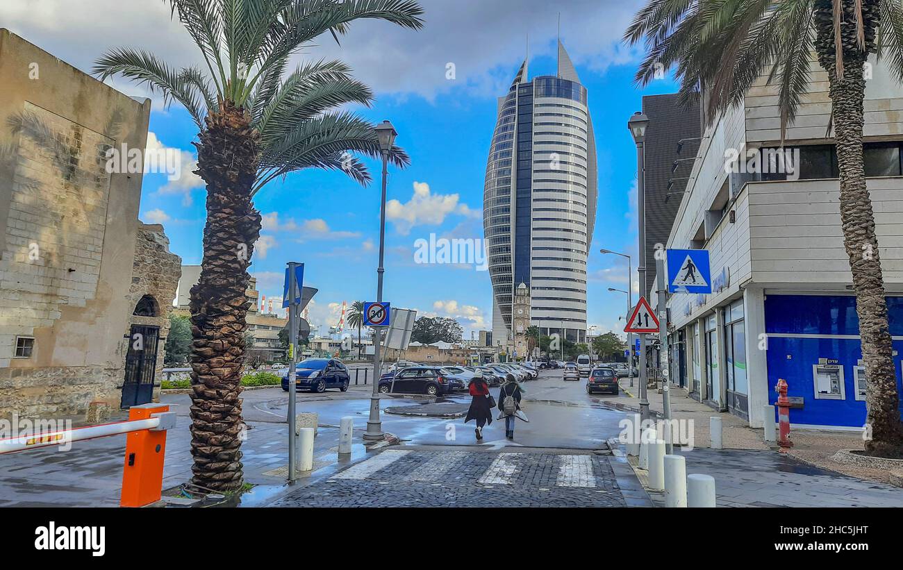Le centre-ville de Haïfa est un quartier animé et l'une des ...