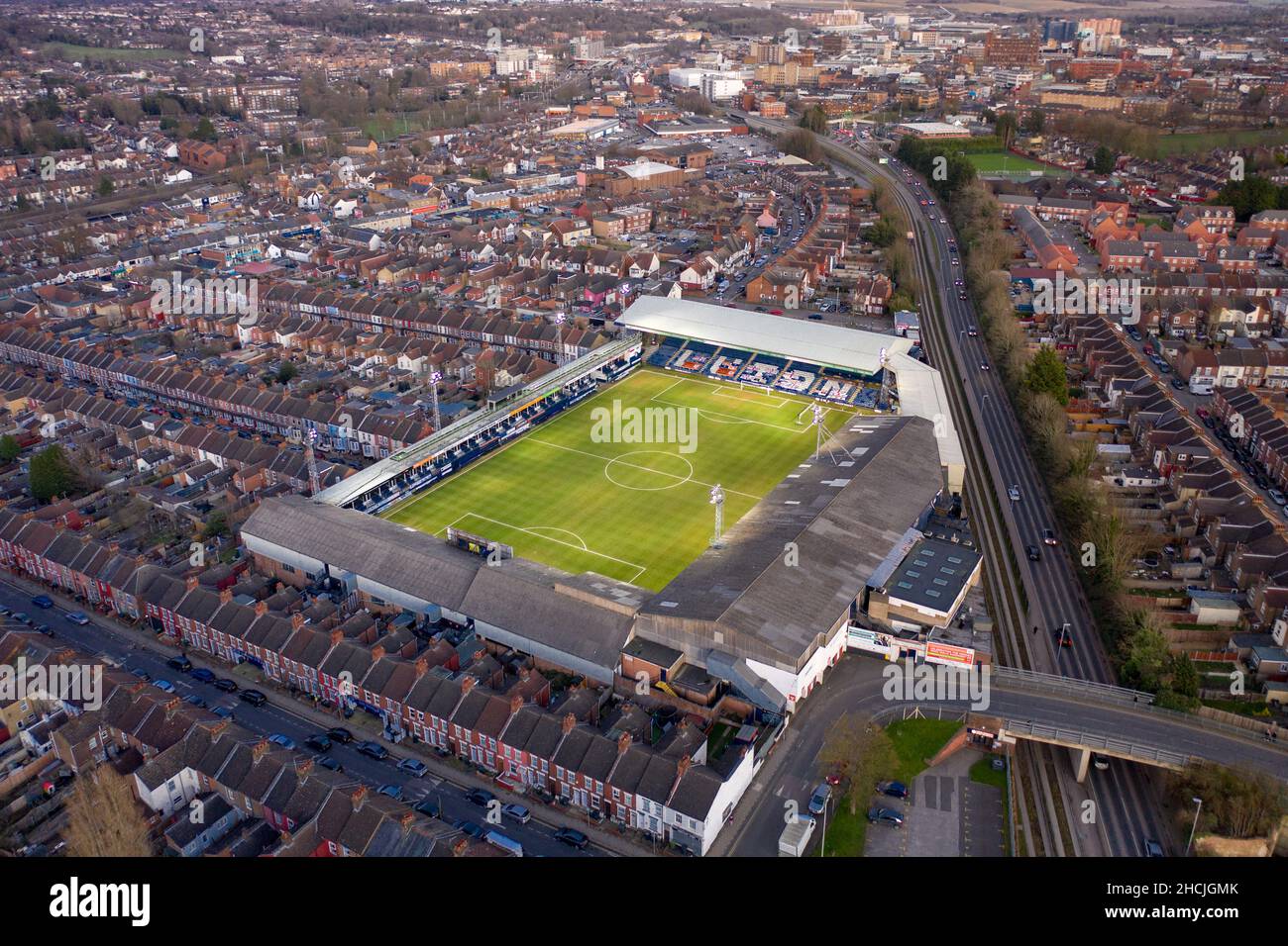 Vue aérienne du stade du club de football de Luton Town Photo Stock - Alamy