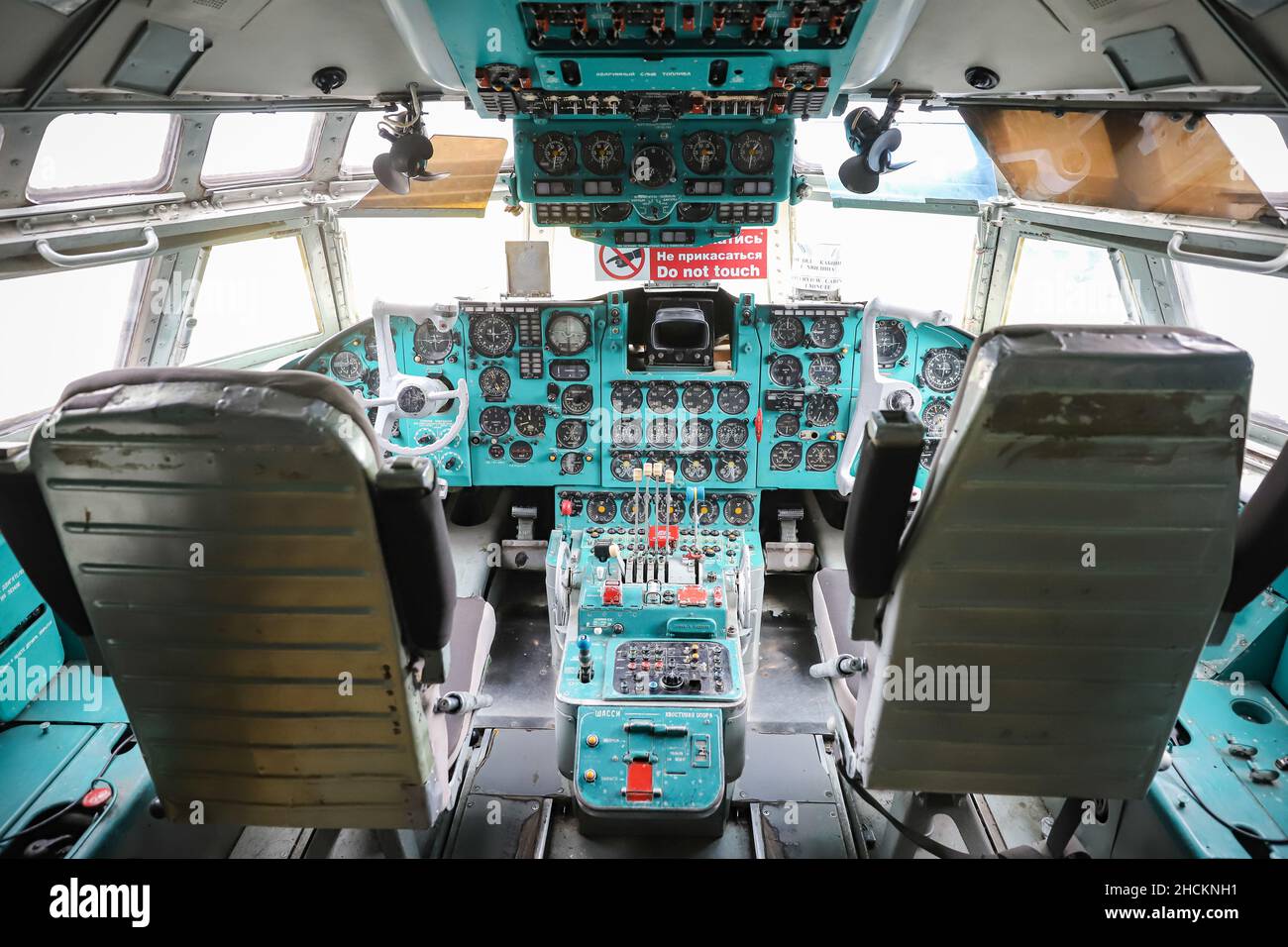 Ilyushin il 62 avions Banque de photographies et d’images à haute ...