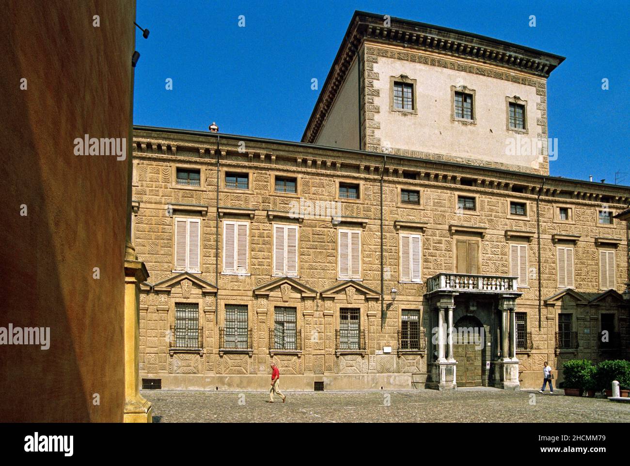 Palazzo canossa Banque de photographies et d’images à haute résolution ...