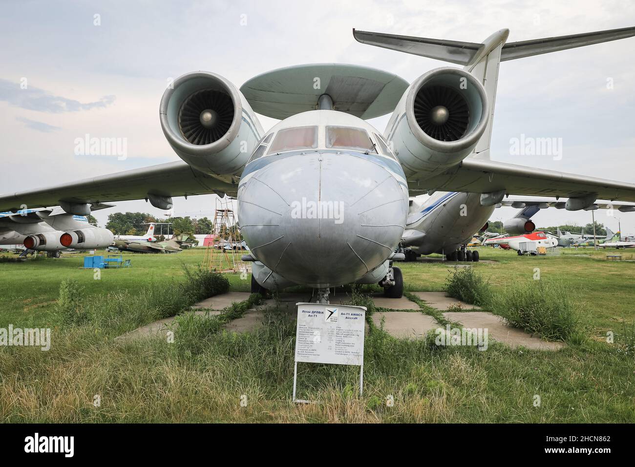 Antonov an 71 aircraft Banque de photographies et d’images à haute ...