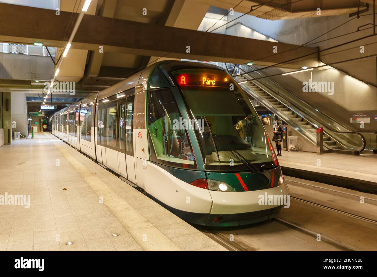 Strasbourg, France - 29 octobre 2021 : modèle moderne de tramway à rail ...