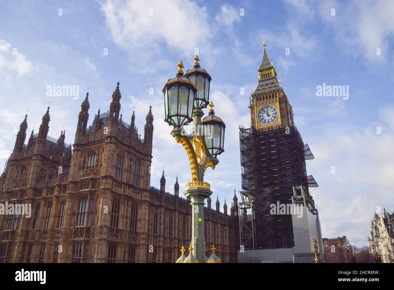 Big Ben a sonné pour la première fois en quatre ans à 12 h le 31st ...