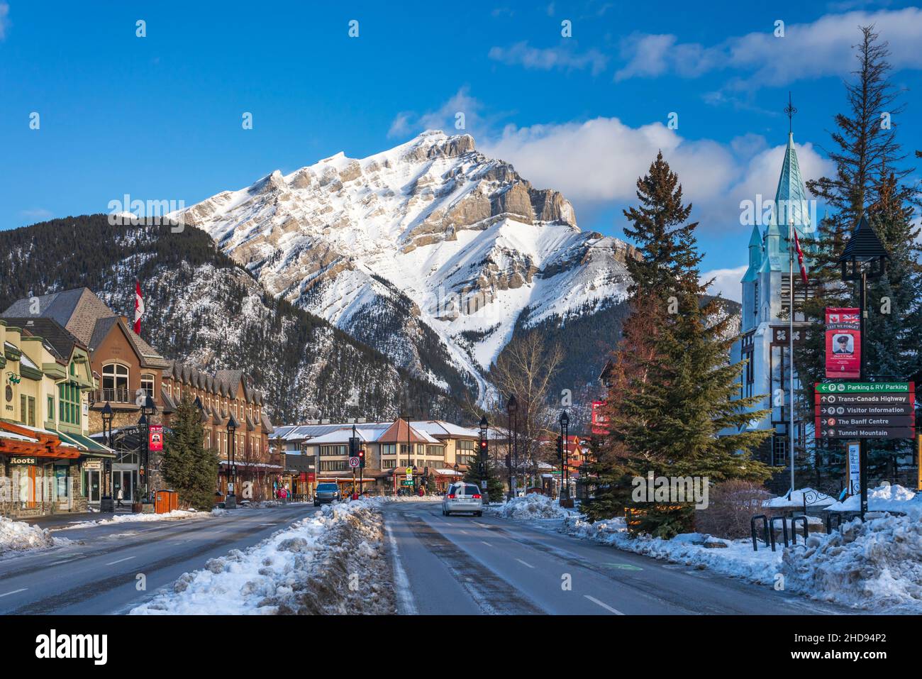 Banff town cascade mountain banff Banque de photographies et d’images à ...