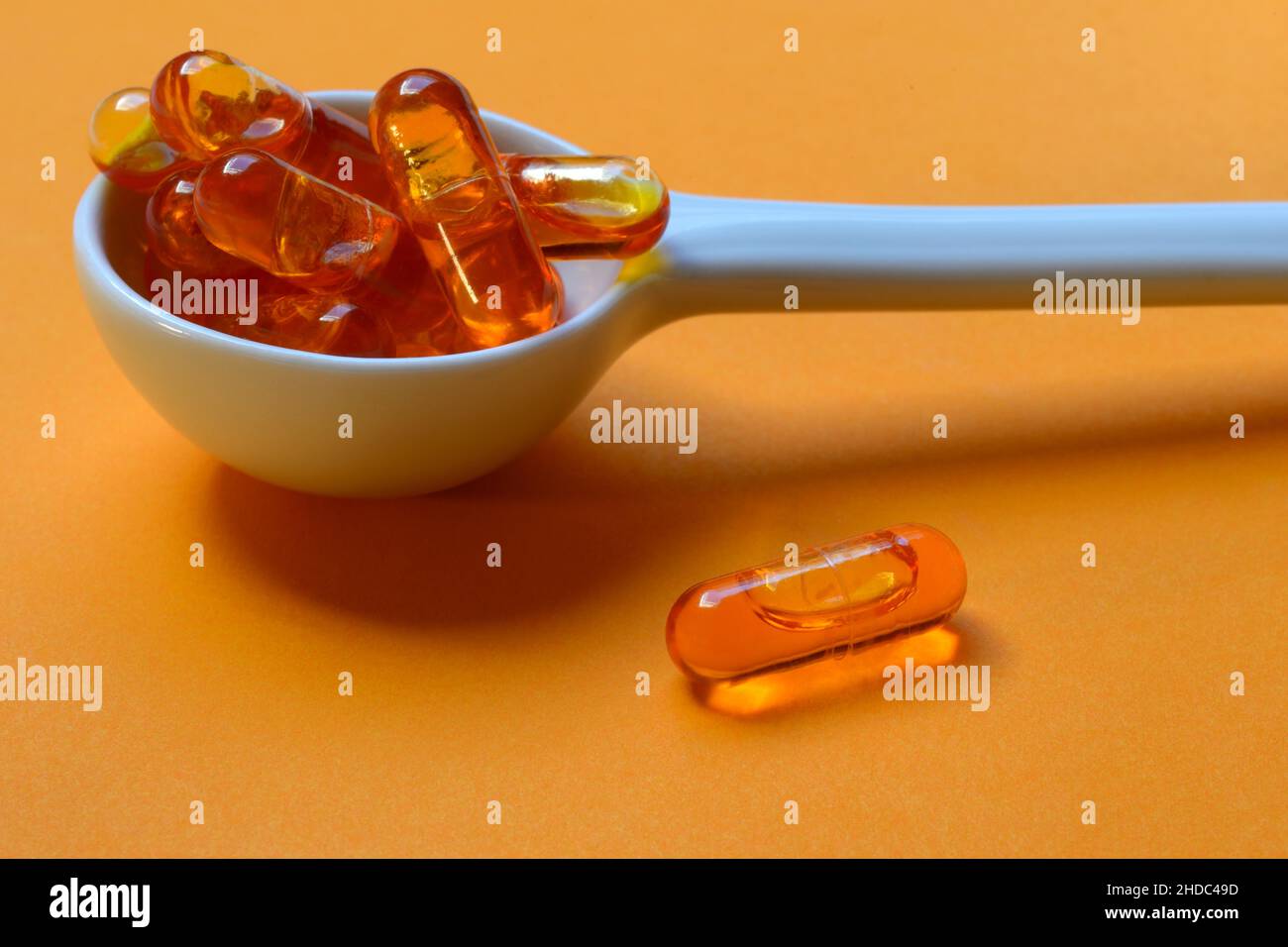 Acide gras oméga 3 Banque de photographies et d’images à haute ...