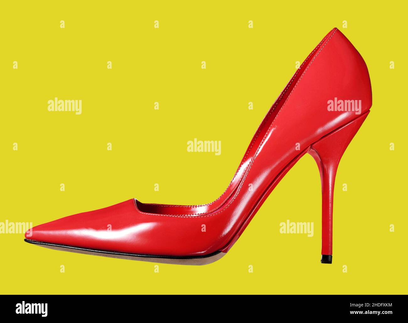 Talons aiguilles rouges Banque de photographies et d’images à haute ...