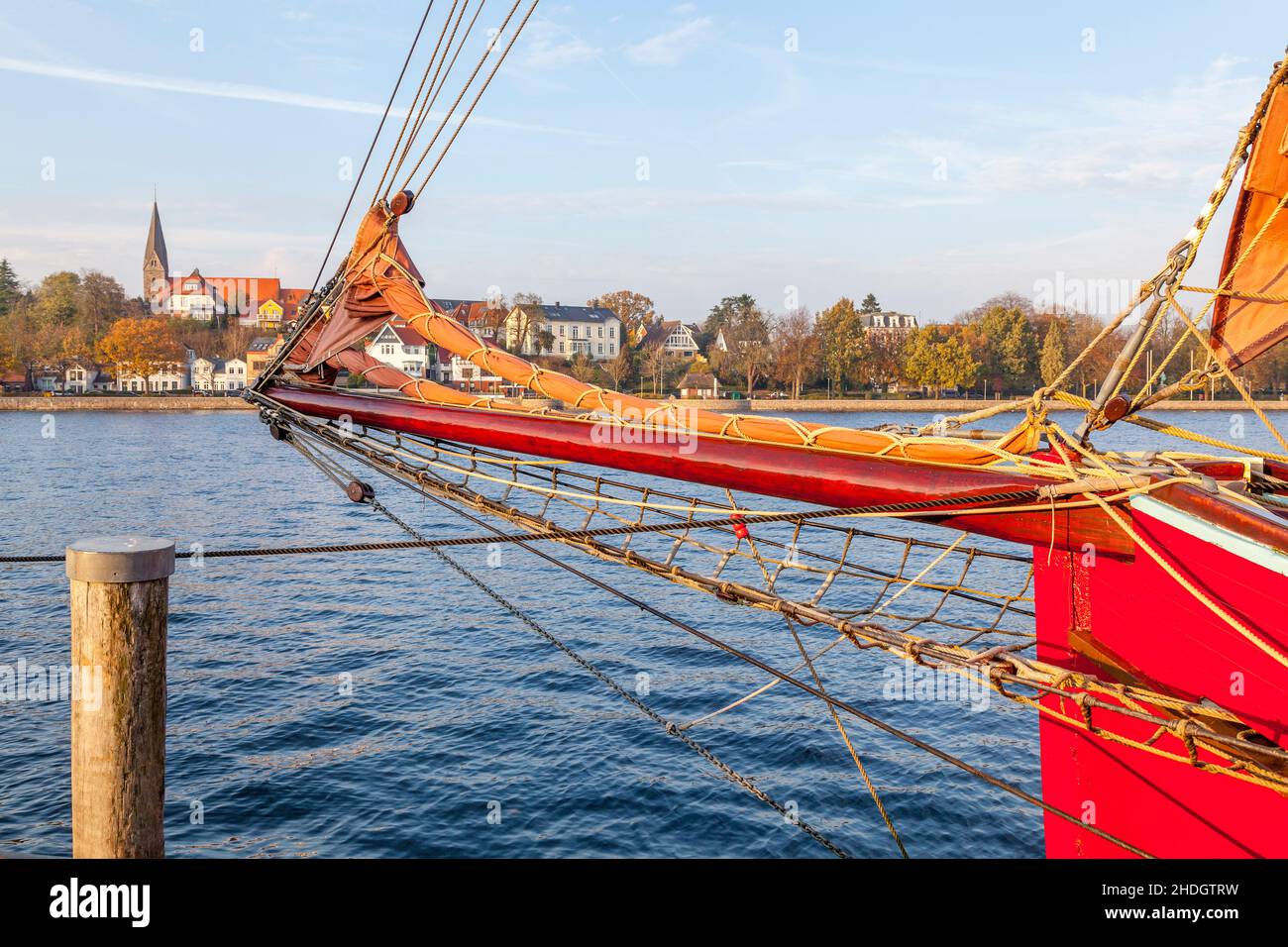 Proue de navires Banque de photographies et d’images à haute résolution ...
